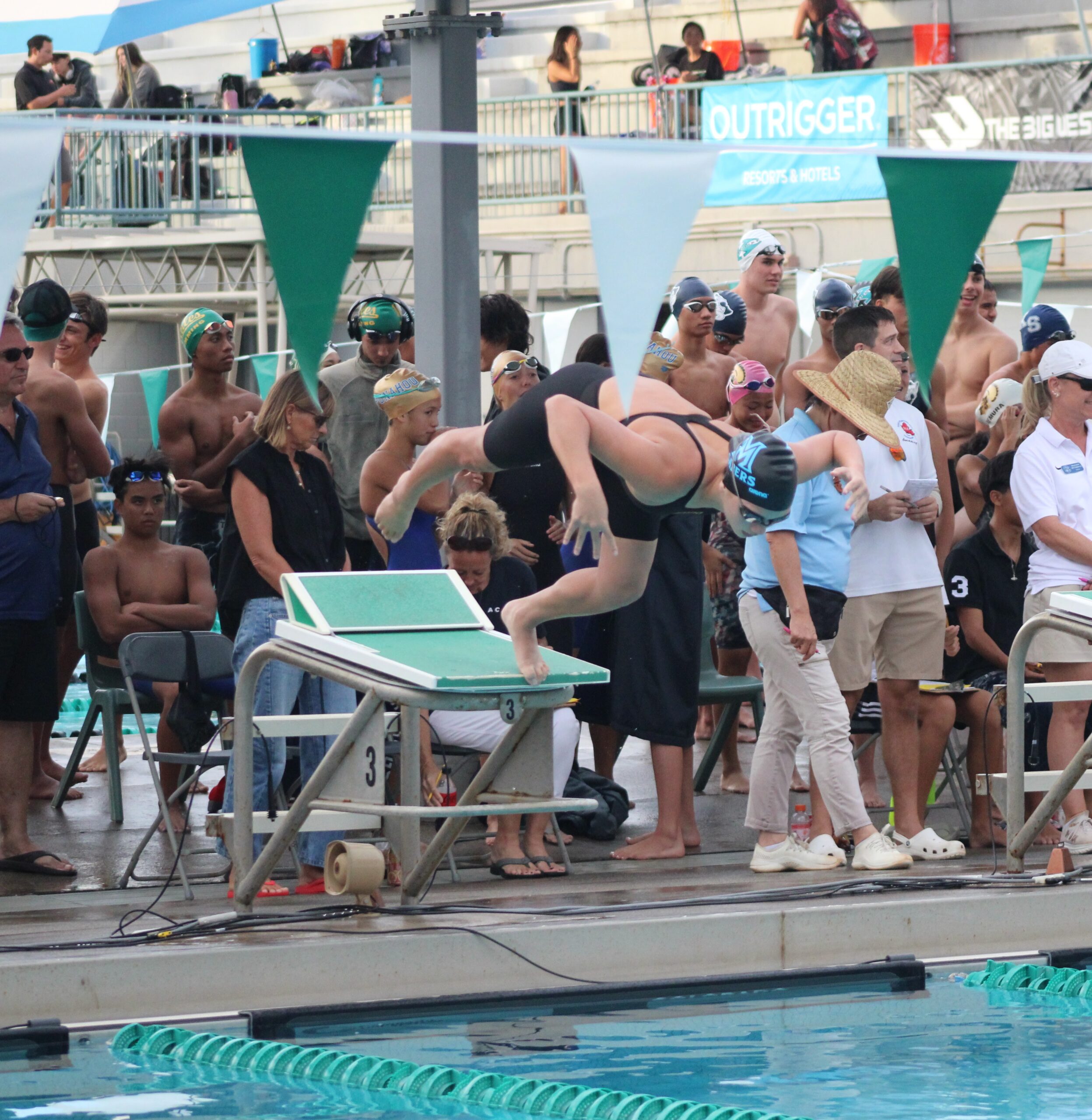 Maui High Swanson wins gold in 500-yard swim at state meet | News ...